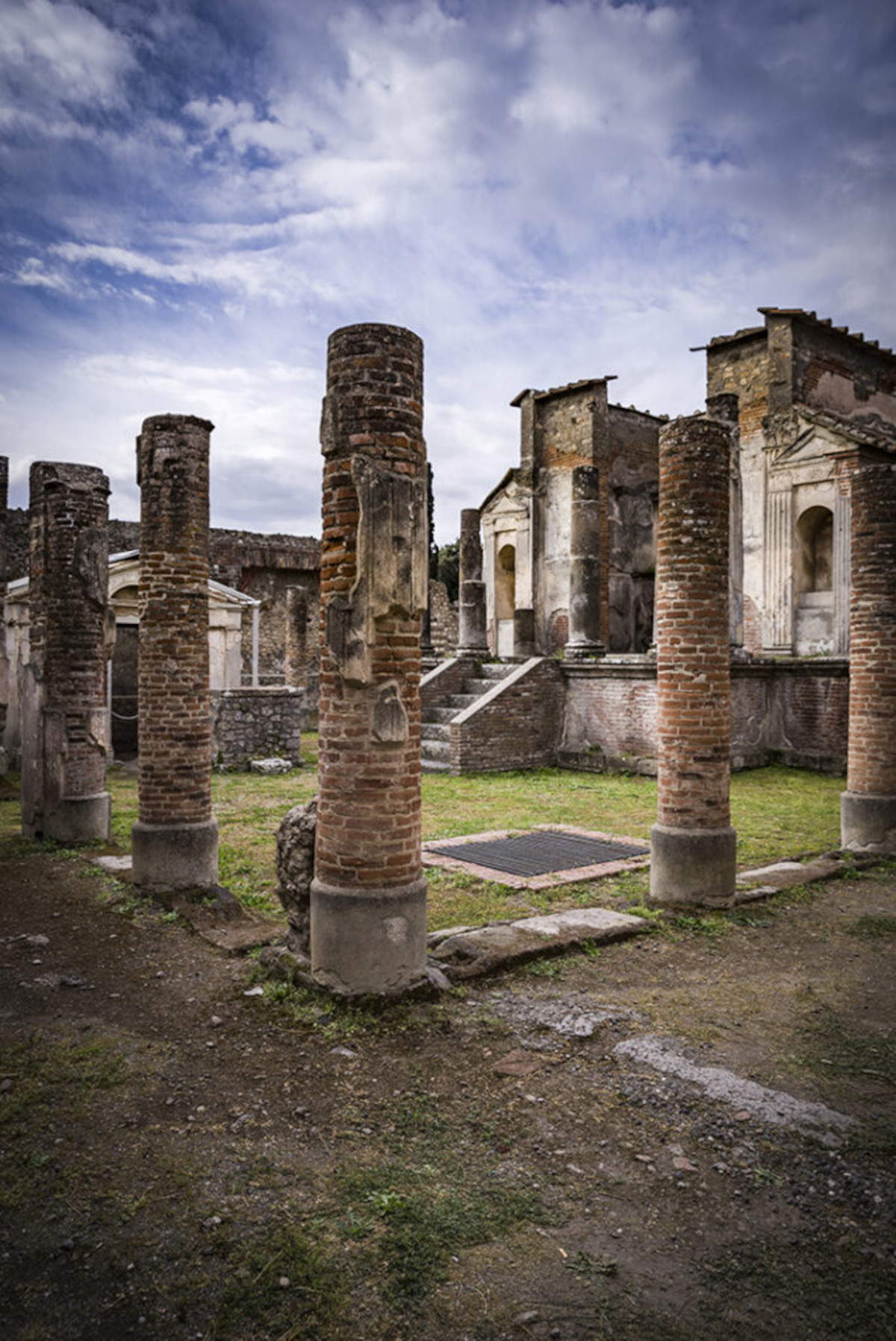 Pompeii, a psychoacoustic journey among the "magical" sounds of ancient ...